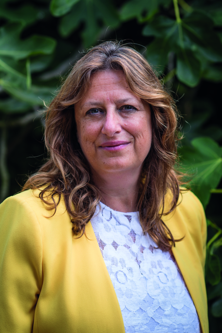 Theakston Shortlistee 2023: Elly Griffiths | Harrogate International ...